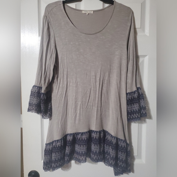 indigo soul | Tops | Indigo Soul Xl Knit Tunic Top Gray Black Lace Trim ...